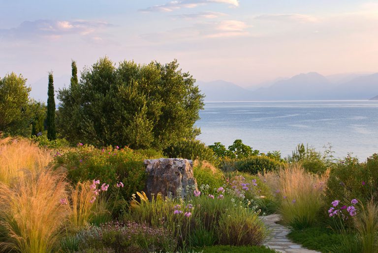 Rockcliffe House - clivenichols.com